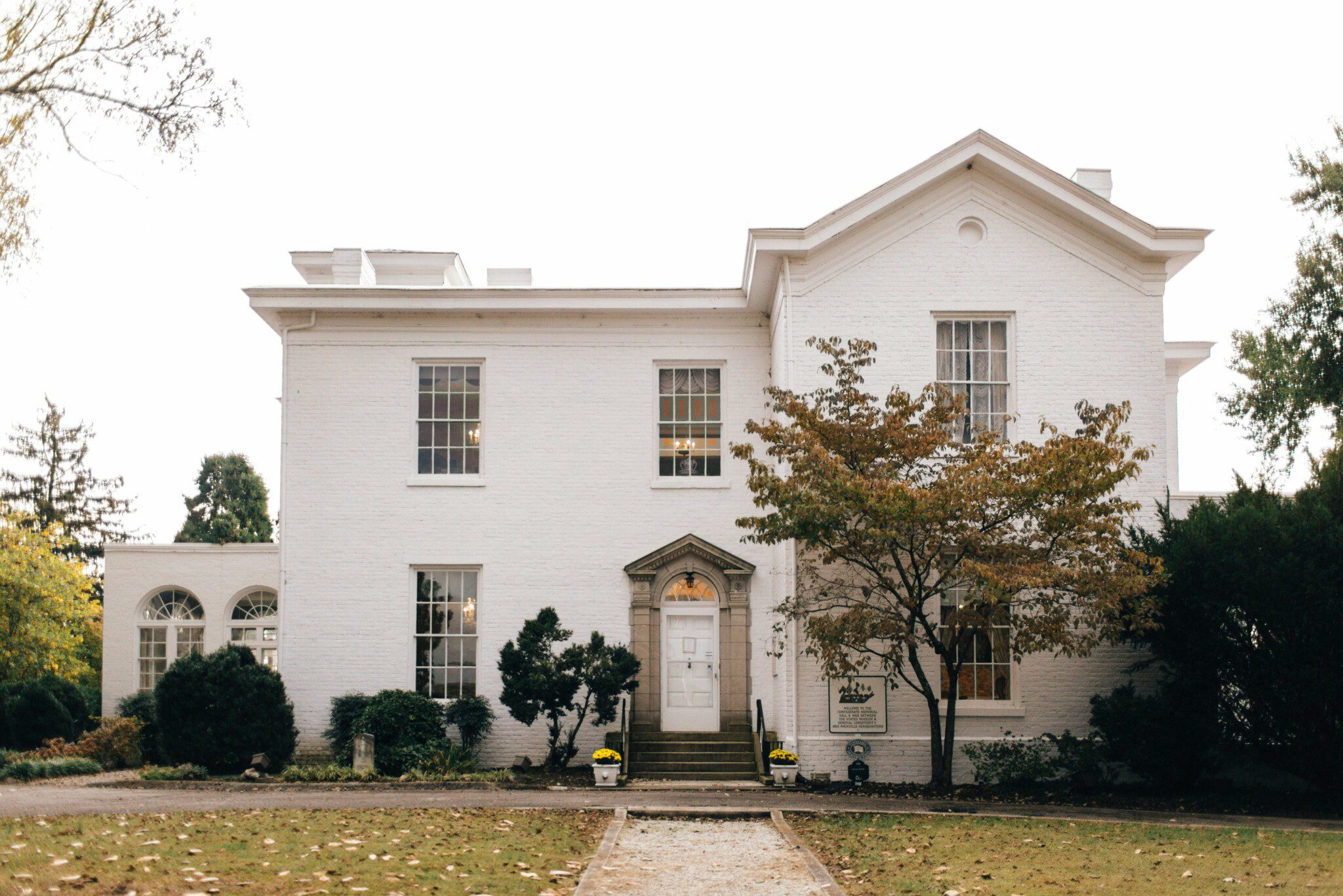 Bleak House Knoxville Venue Overlooking the Tennessee River